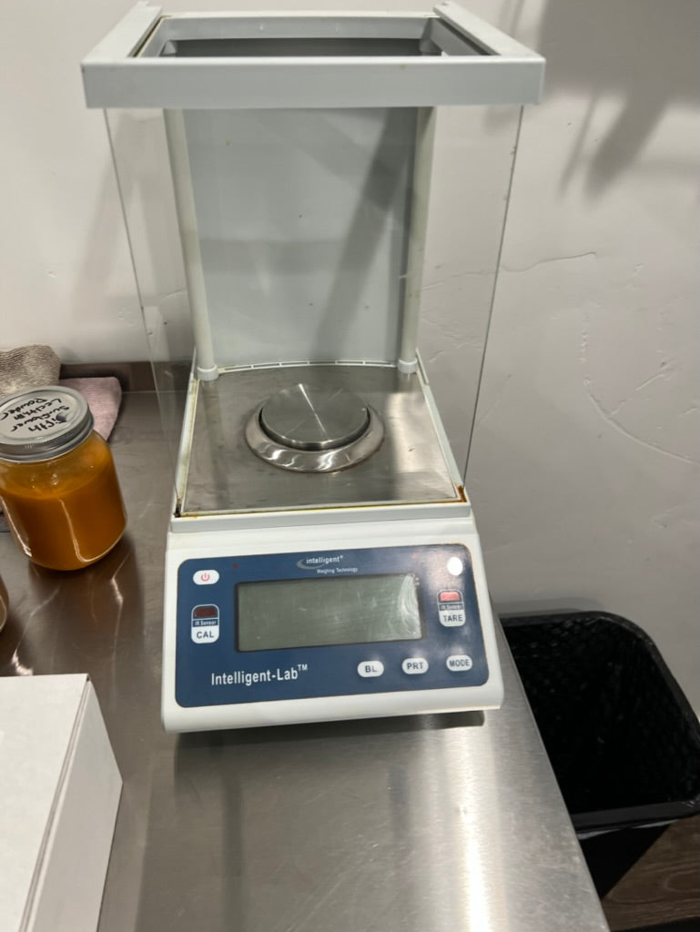 Lab Scale - Intelligent Lab Model PM 100 - Lab Weighing Scale ...